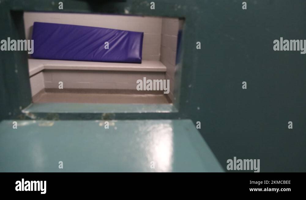 Police trap Stock Videos & Footage - HD and 4K Video Clips - Alamy