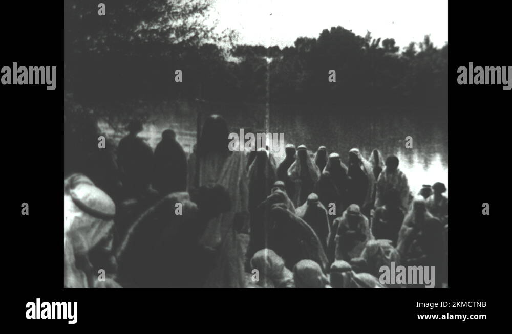 Jesus baptized by john the baptist Stock Videos & Footage - HD and 4K Video Clips - Alamy