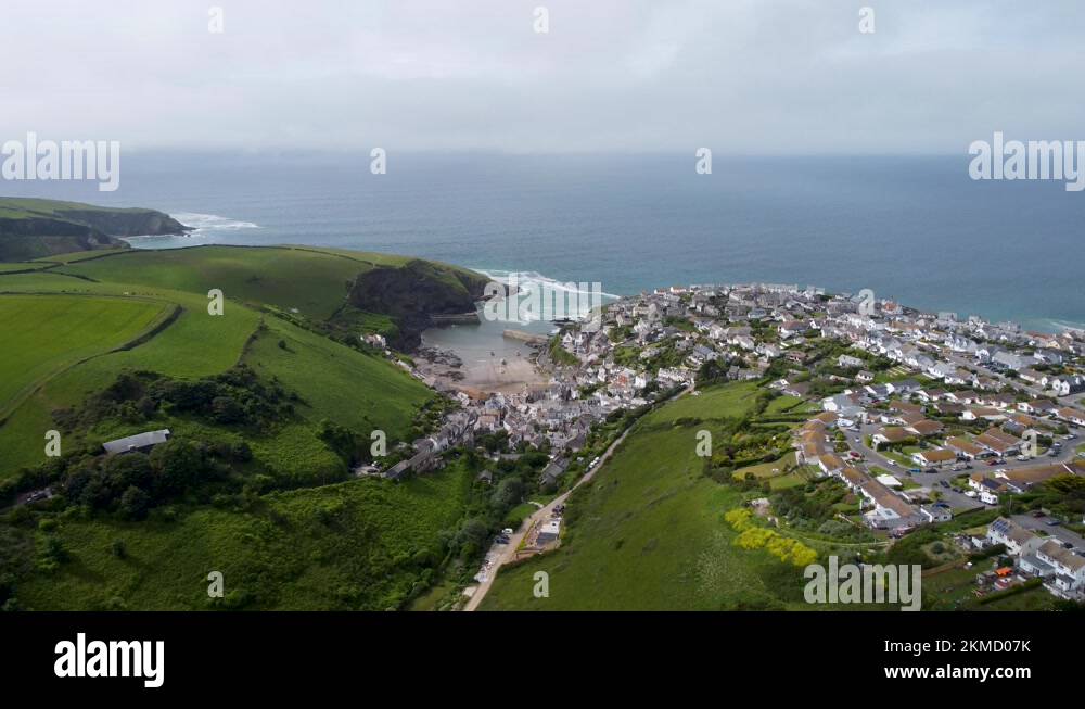 Doc martin cornwall Stock Videos & Footage - HD and 4K Video Clips - Alamy
