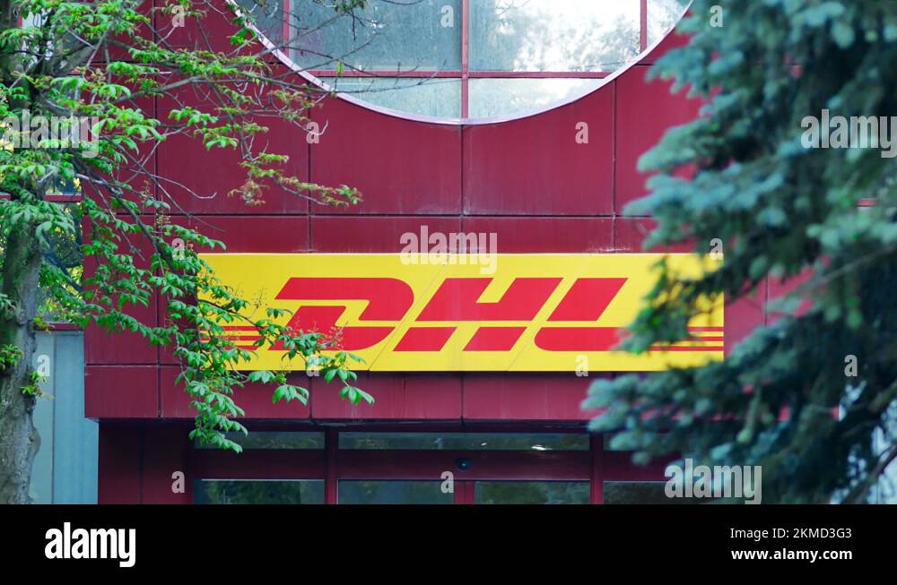 Dhl parcel station Stock Videos & Footage - HD and 4K Video Clips - Alamy
