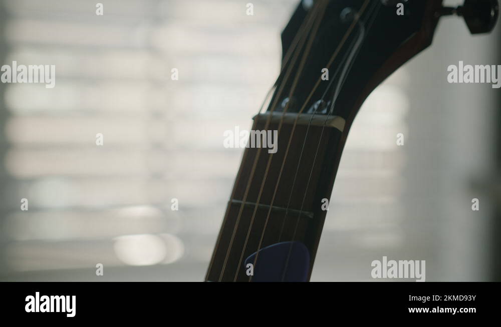 Pick in strings Stock Videos & Footage - HD and 4K Video Clips - Alamy