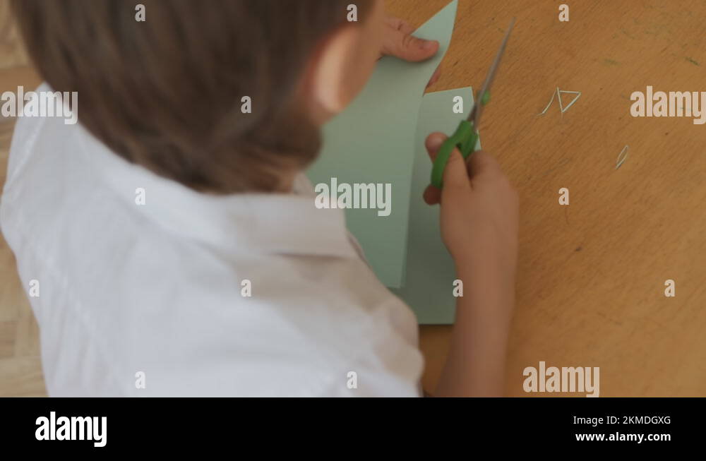 Shapes from paper Stock Videos & Footage - HD and 4K Video Clips - Alamy