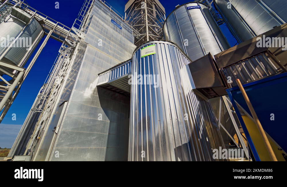 Grain storage elevators Stock Video Footage - Alamy