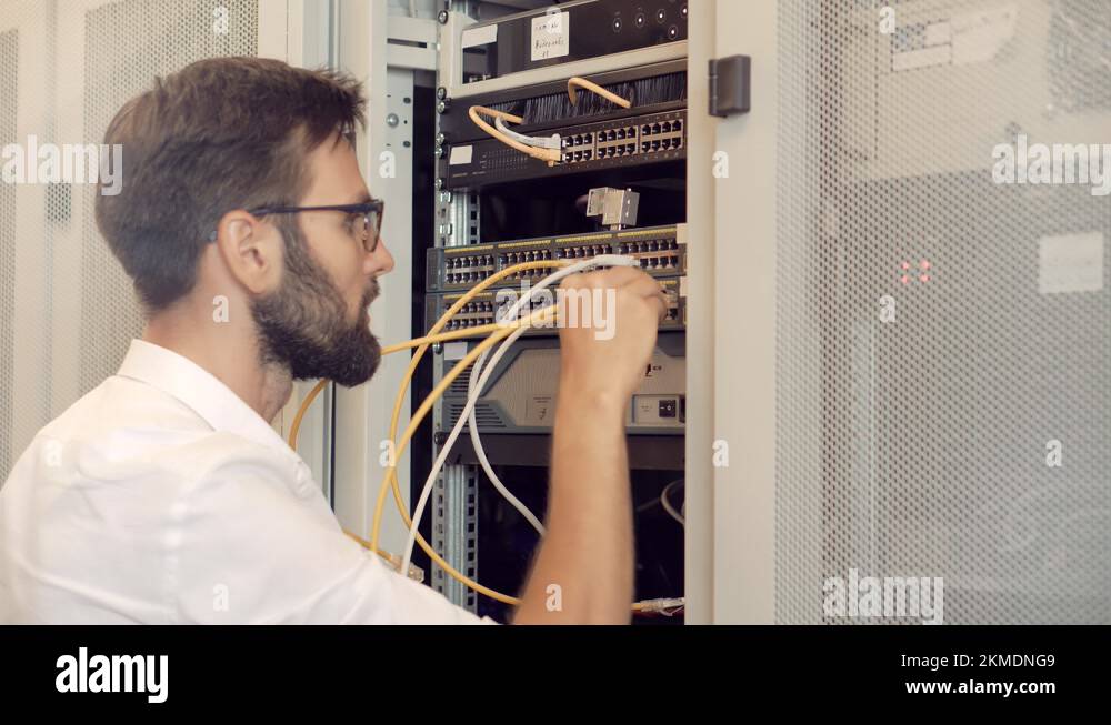 Cloud switch Stock Videos & Footage - HD and 4K Video Clips - Alamy