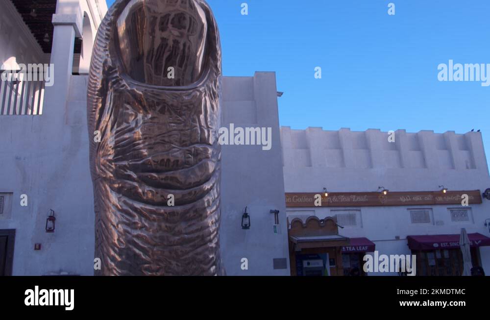 Thumb statue Stock Videos & Footage - HD and 4K Video Clips - Alamy