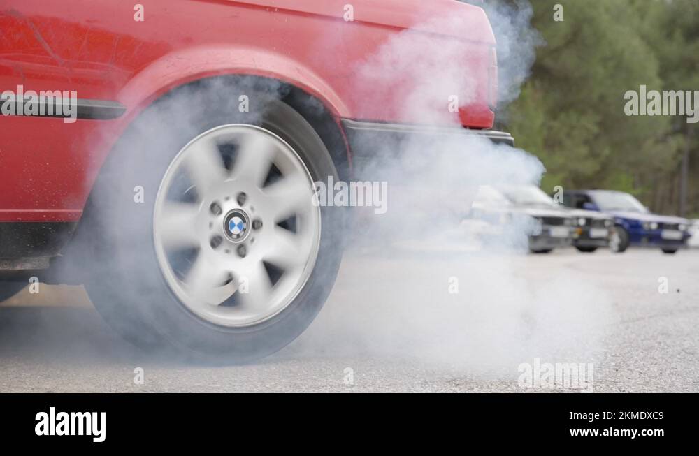 Burnout tyre Stock Videos & Footage - HD and 4K Video Clips - Alamy