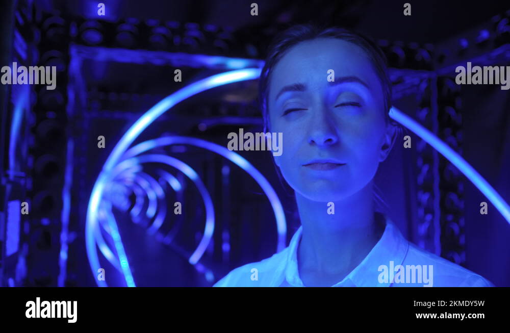 Light vortex woman Stock Videos & Footage - HD and 4K Video Clips - Alamy