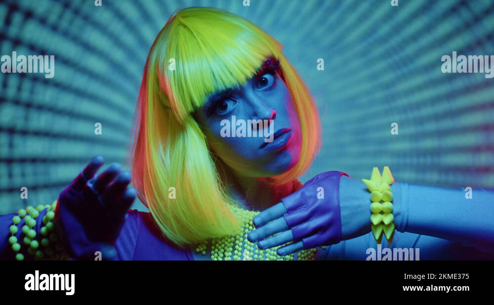 Bob doll Stock Videos & Footage - HD and 4K Video Clips - Alamy