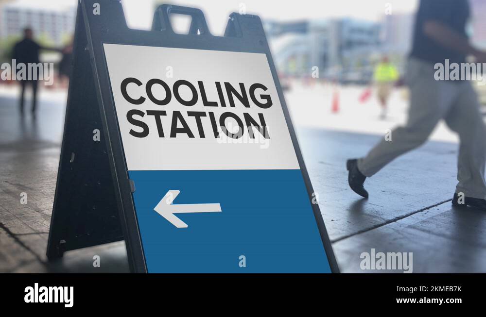 Cooling a city Stock Videos & Footage - HD and 4K Video Clips - Alamy