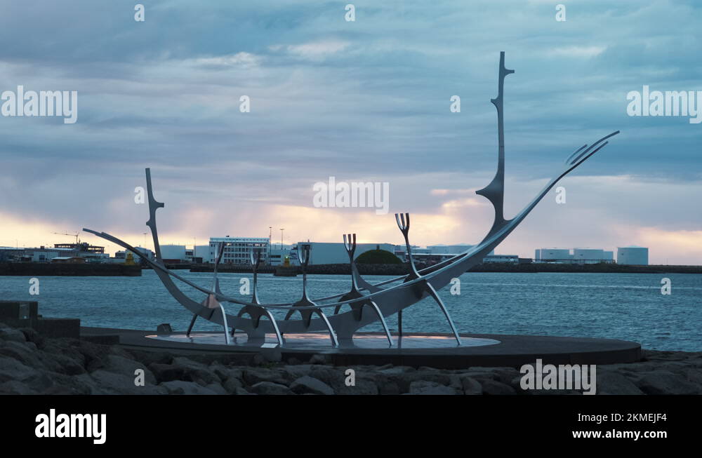 Sun voyager sculpture reykjavik iceland Stock Videos & Footage - HD and ...
