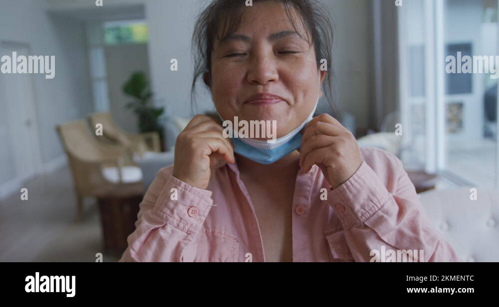 Lowering mask Stock Videos & Footage - HD and 4K Video Clips - Alamy