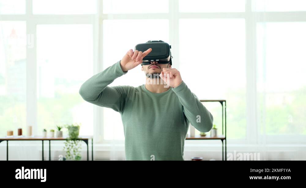 Operating screen Stock Videos & Footage - HD and 4K Video Clips - Alamy