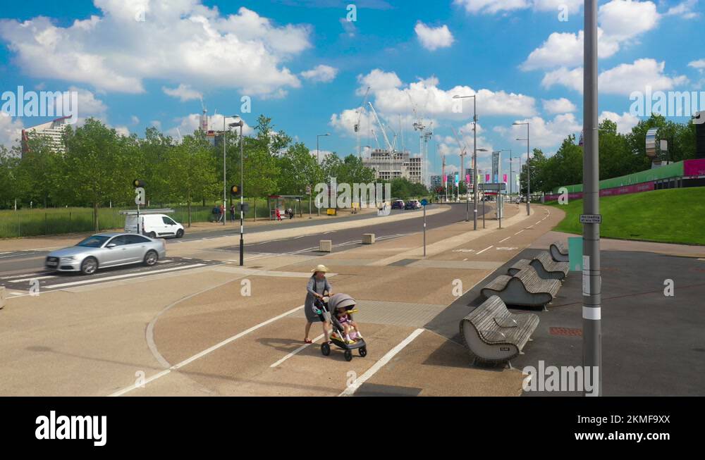 London cycle route Stock Videos & Footage - HD and 4K Video Clips - Alamy