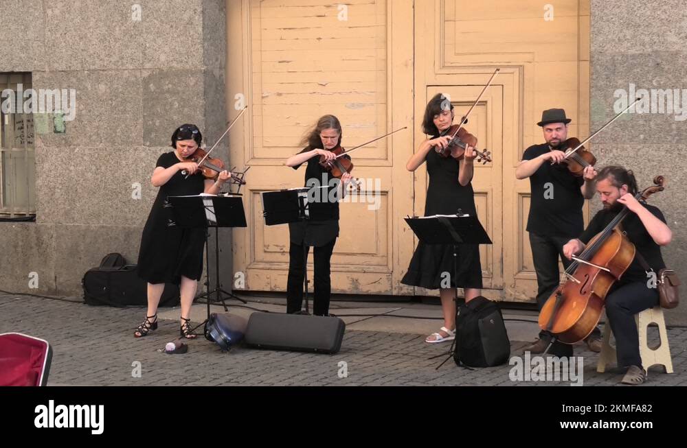 Magic violin Stock Videos & Footage - HD and 4K Video Clips - Alamy