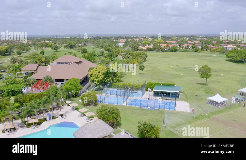 Golf courts Stock Videos & Footage - HD and 4K Video Clips - Alamy