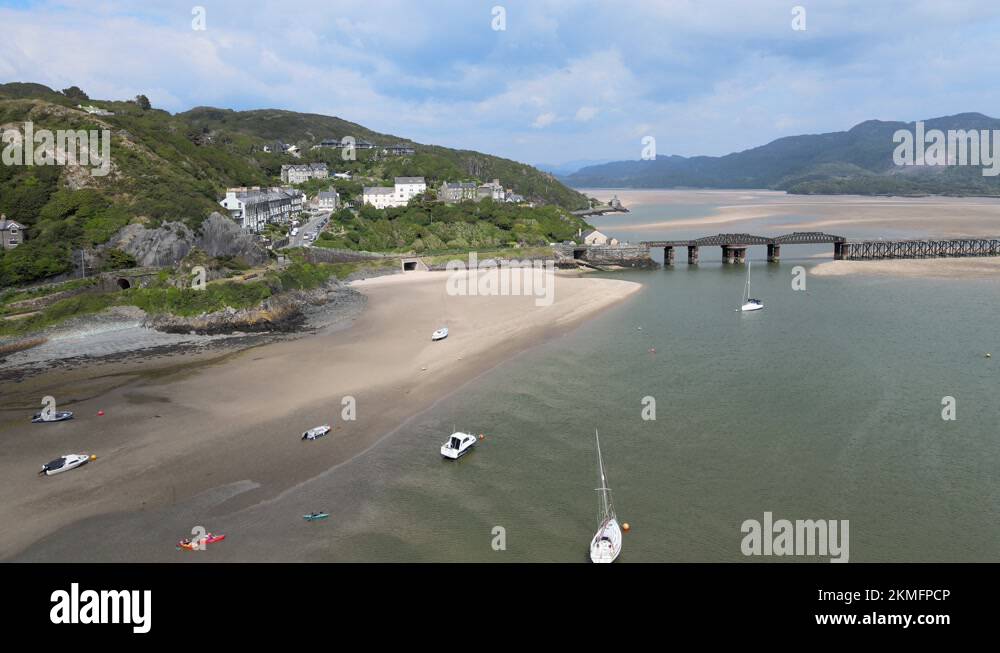 Barmouth estuary bridge Stock Videos & Footage - HD and 4K Video Clips ...