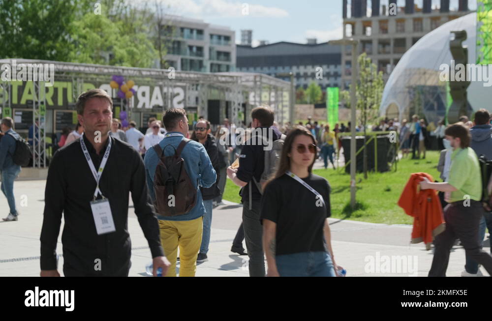 Business people walking in urban park Stock Videos & Footage - HD and ...