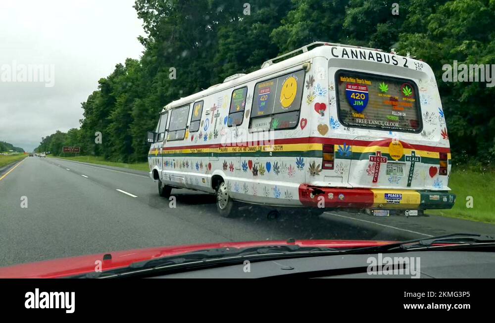 Bus on highway Stock Videos & Footage - HD and 4K Video Clips - Alamy