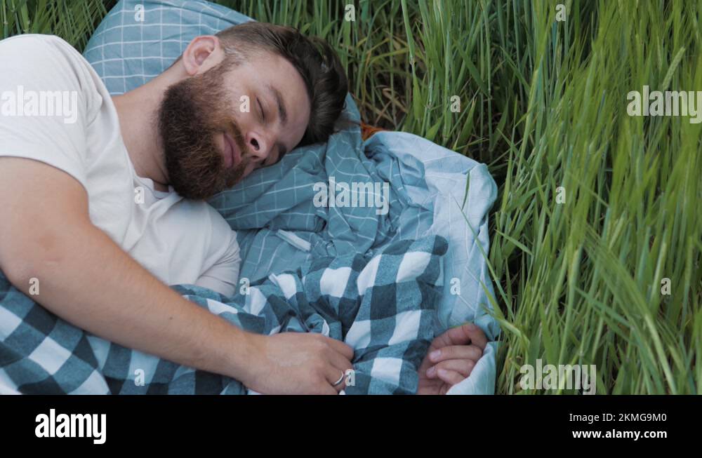 Man sleeping outdoors Stock Videos & Footage - HD and 4K Video Clips ...