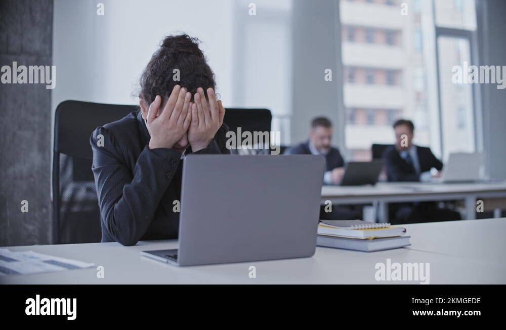 Woman crying office Stock Videos & Footage - HD and 4K Video Clips - Alamy
