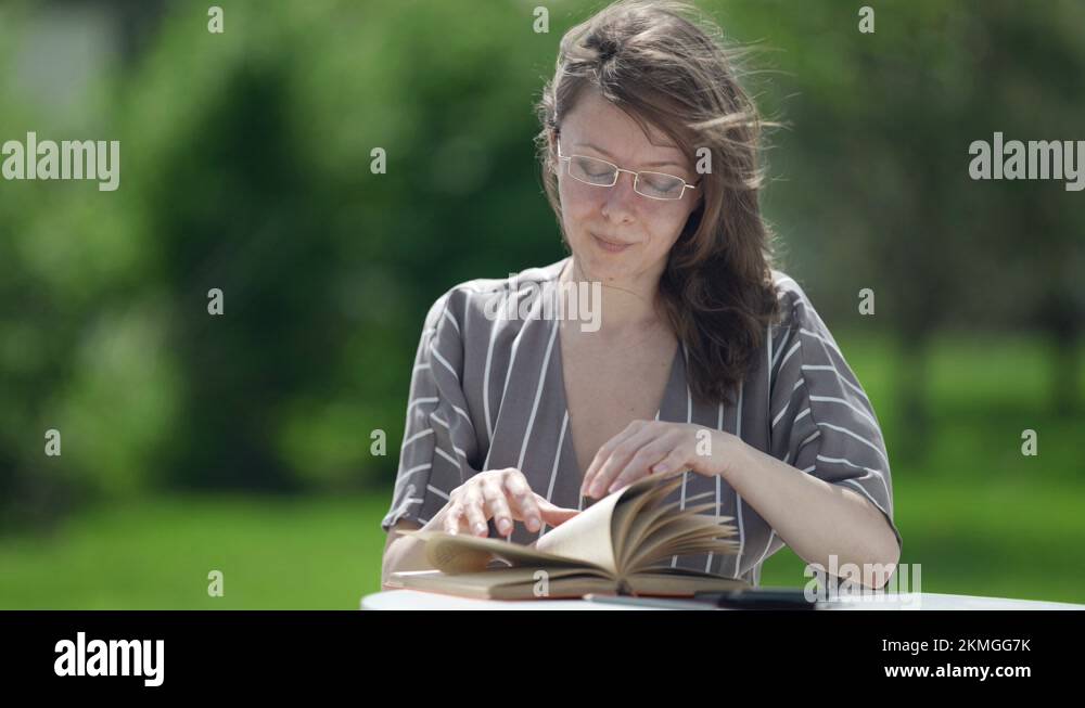 Clever lady Stock Videos & Footage - HD and 4K Video Clips - Alamy