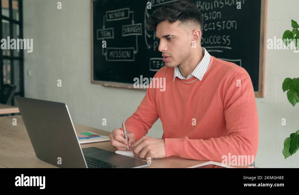 Video chat classroom Stock Videos & Footage - HD and 4K Video Clips - Alamy
