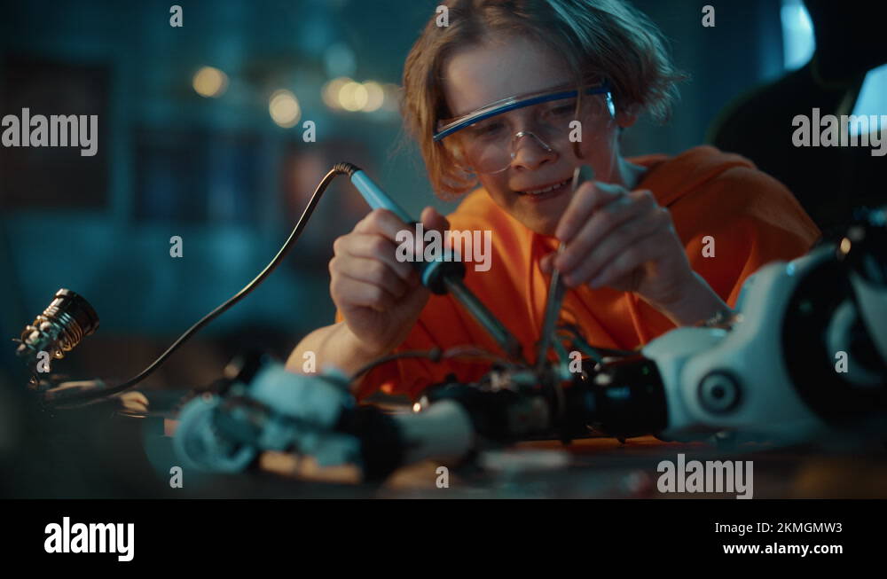 Boy science project Stock Videos & Footage - HD and 4K Video Clips - Alamy