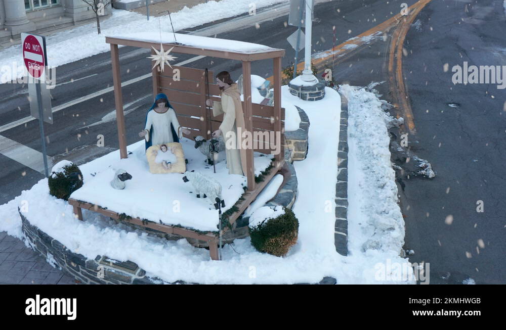 Christmas nativity scene. Winter snow with Mary, Joseph, Baby Jesus in ...