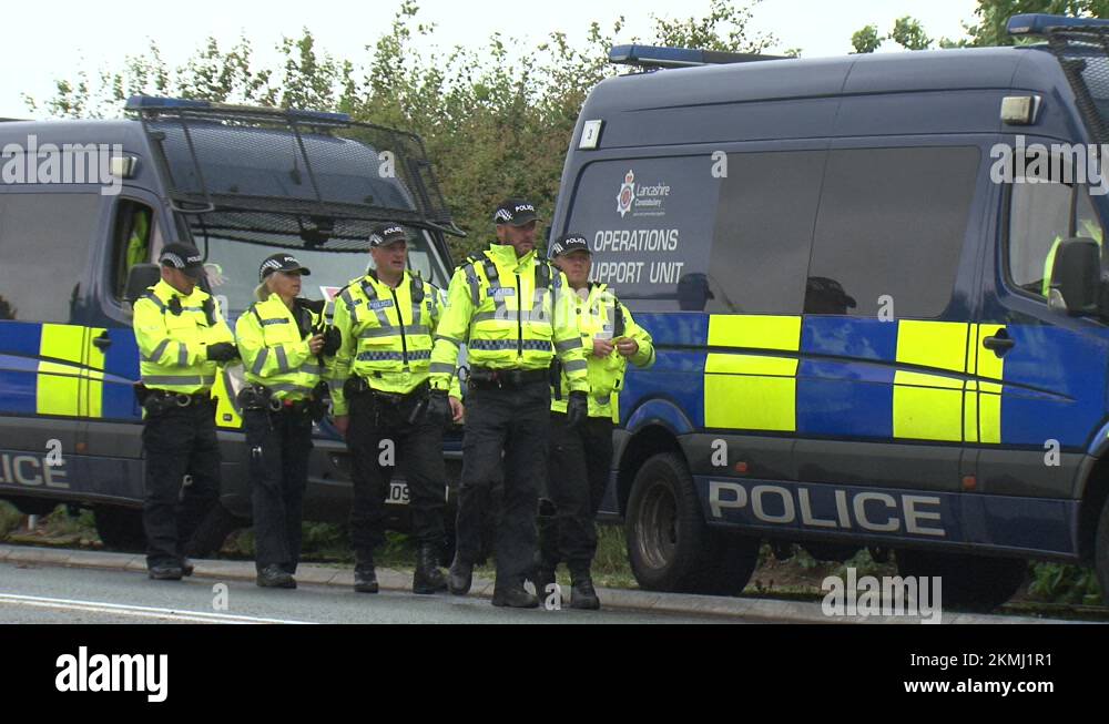 Police transport vans Stock Videos & Footage - HD and 4K Video Clips ...