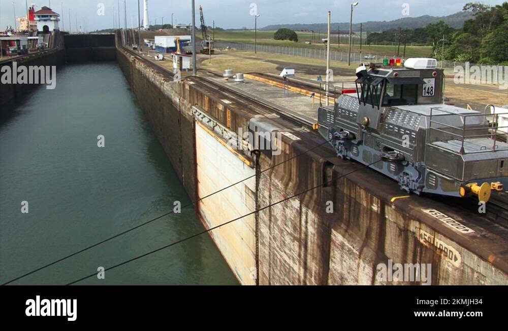 Starboard side Locomotive slowly pulling the ship into the first ...