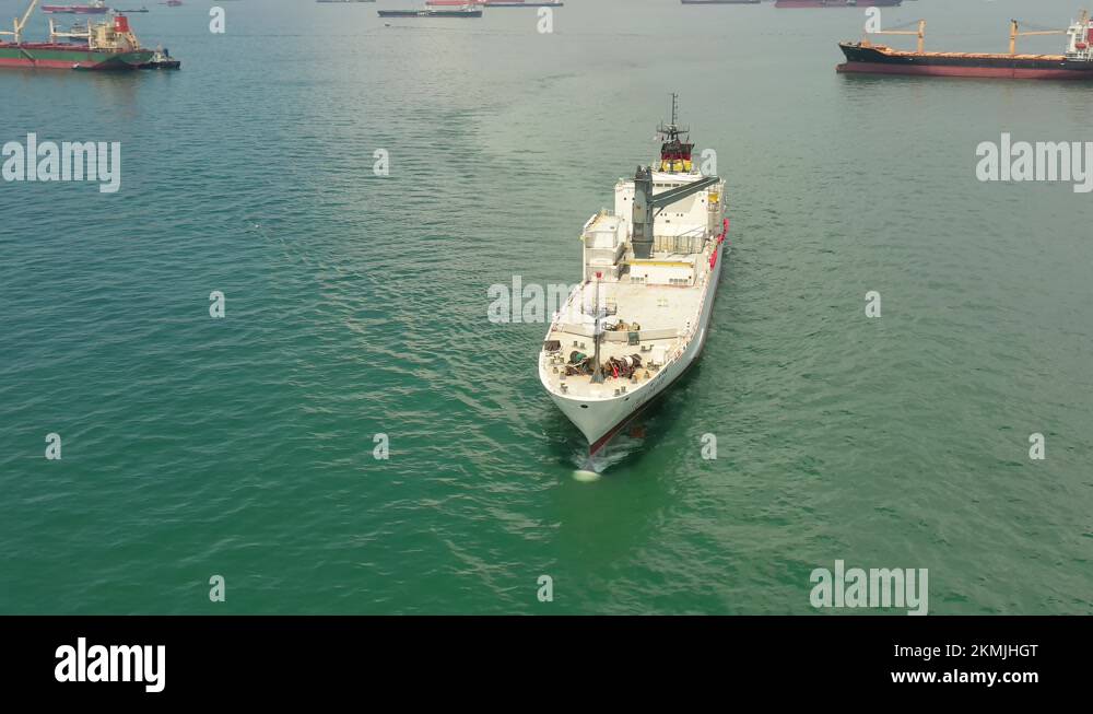 Reefer carrier Stock Videos & Footage - HD and 4K Video Clips - Alamy