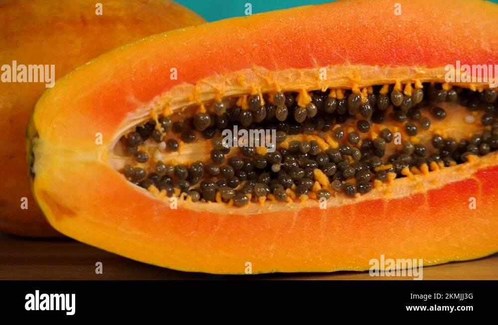 Whole papaya Stock Videos & Footage - HD and 4K Video Clips - Alamy
