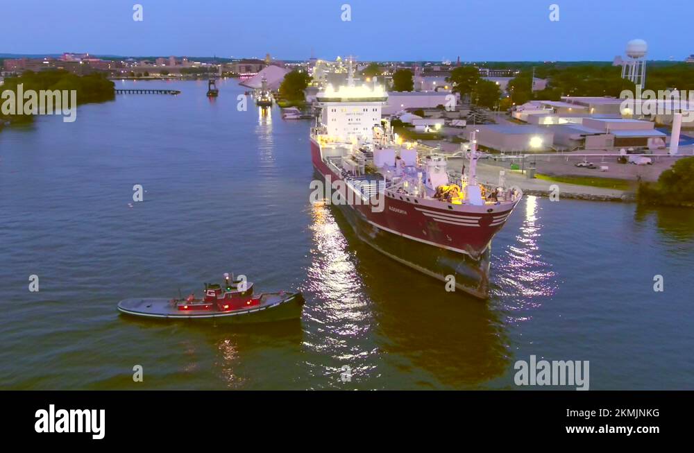 Great lakes freighter ship Stock Videos & Footage - HD and 4K Video ...