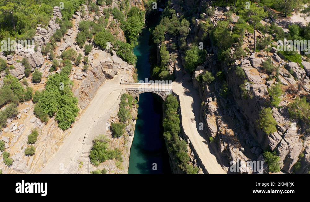 La canyon Stock Videos & Footage - HD and 4K Video Clips - Alamy