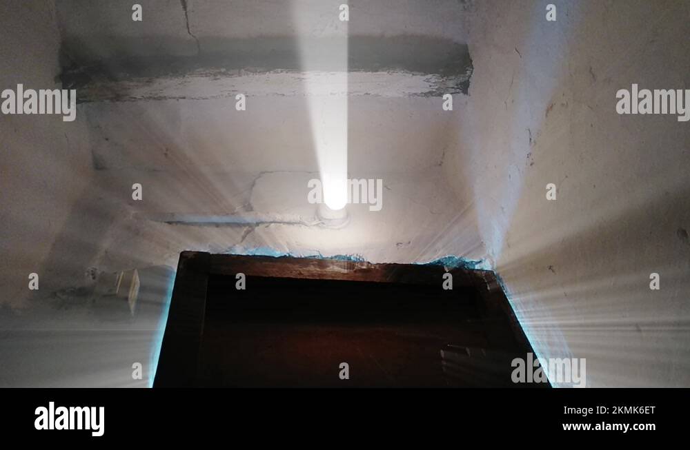 Light coming through door Stock Videos & Footage - HD and 4K Video ...