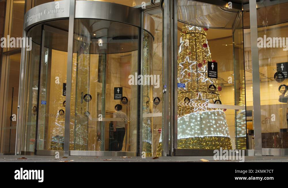 Use centre doors Stock Videos & Footage - HD and 4K Video Clips - Alamy