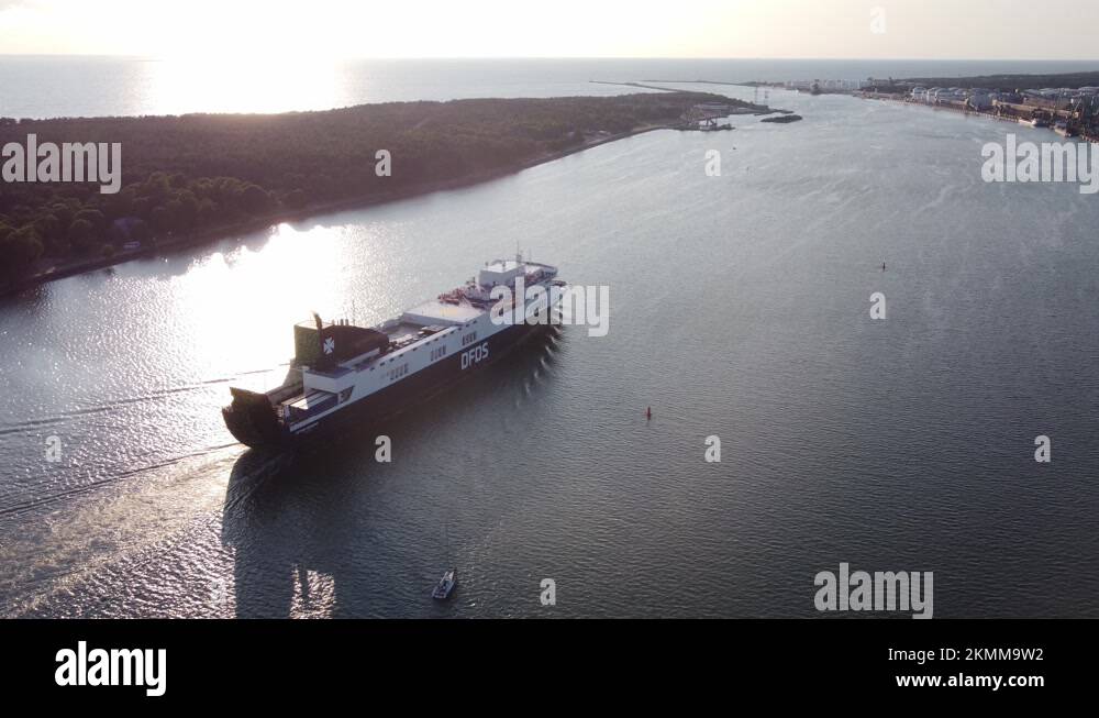 Dfds freight ferry Stock Videos & Footage - HD and 4K Video Clips - Alamy
