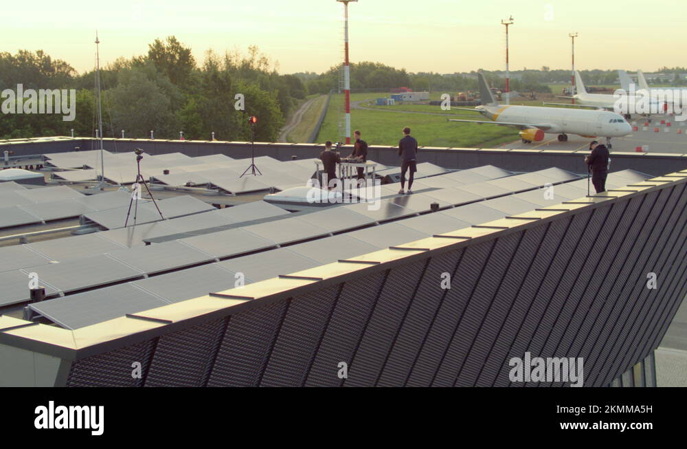 Disc building Stock Videos & Footage - HD and 4K Video Clips - Alamy