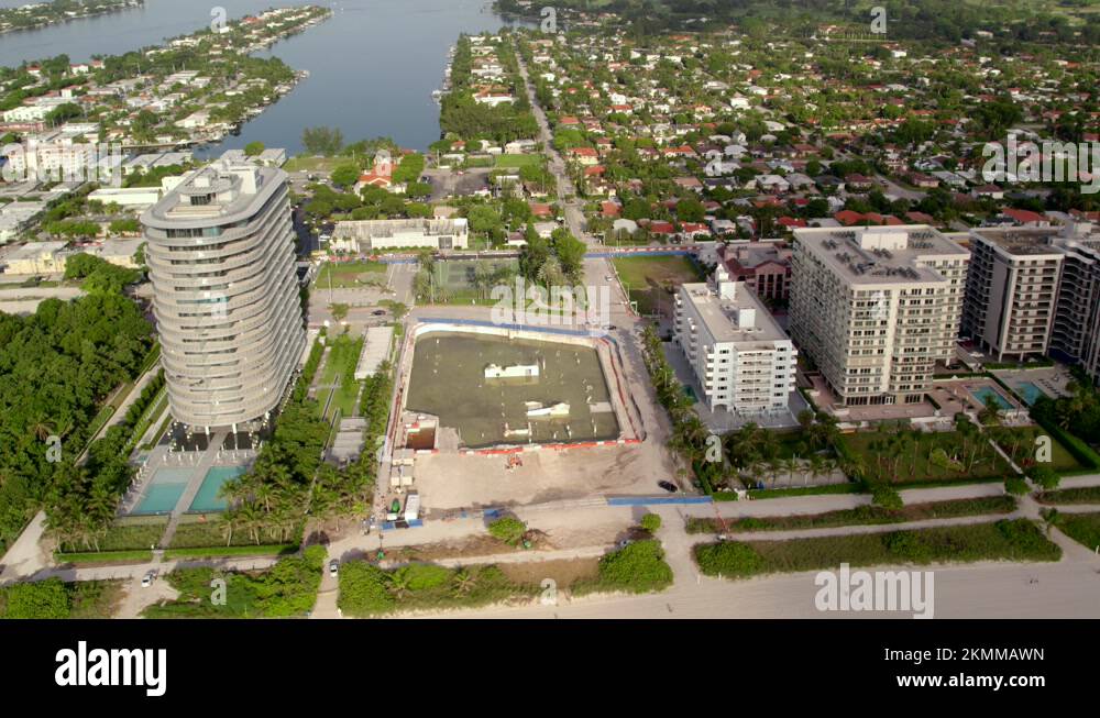 Surfside collapse Stock Videos & Footage - HD and 4K Video Clips - Alamy