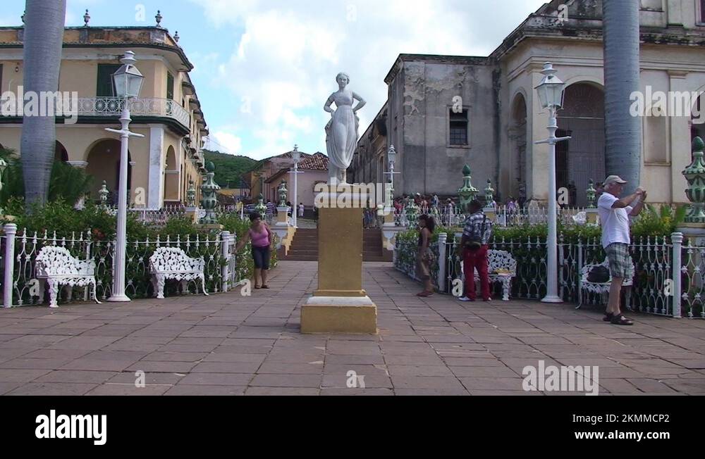Mayor statue Stock Videos & Footage - HD and 4K Video Clips - Alamy