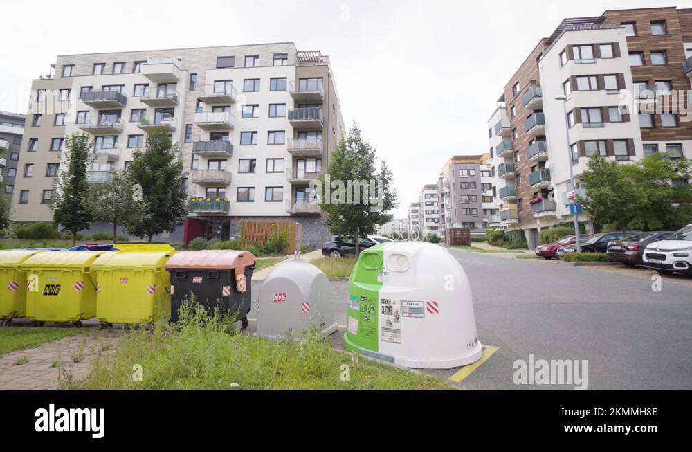Complex apartment Stock Videos & Footage - HD and 4K Video Clips - Alamy