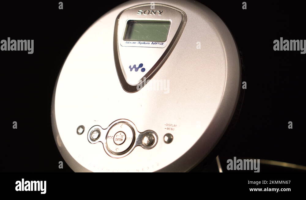 Compact disc audio Stock Videos & Footage - HD and 4K Video Clips - Alamy