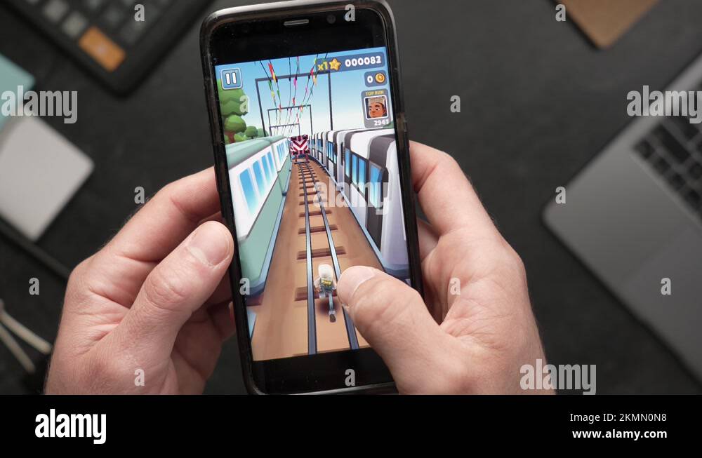 Mobile game screen Stock Videos & Footage - HD and 4K Video Clips - Alamy