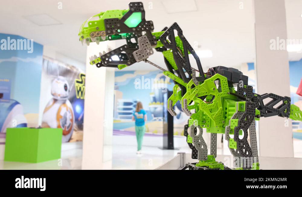 Robot godzilla Stock Videos & Footage - HD and 4K Video Clips - Alamy