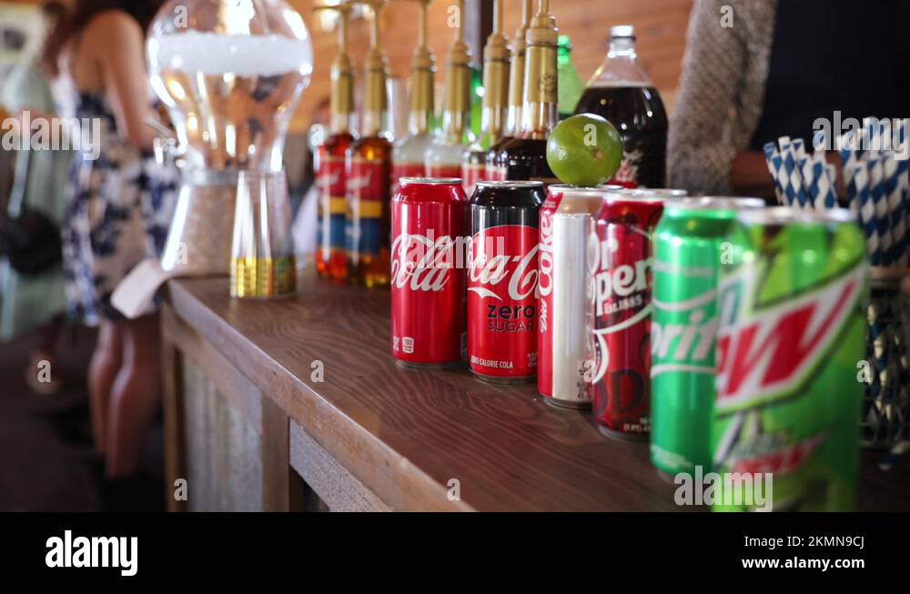 Pop cans Stock Videos & Footage - HD and 4K Video Clips - Alamy