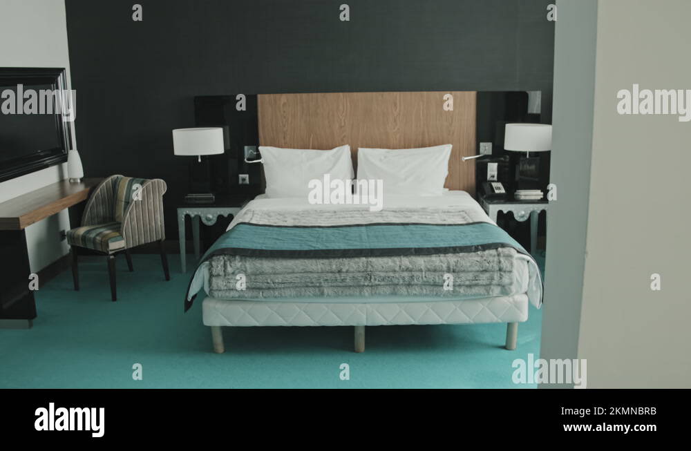 Hotel overview Stock Videos & Footage - HD and 4K Video Clips - Alamy