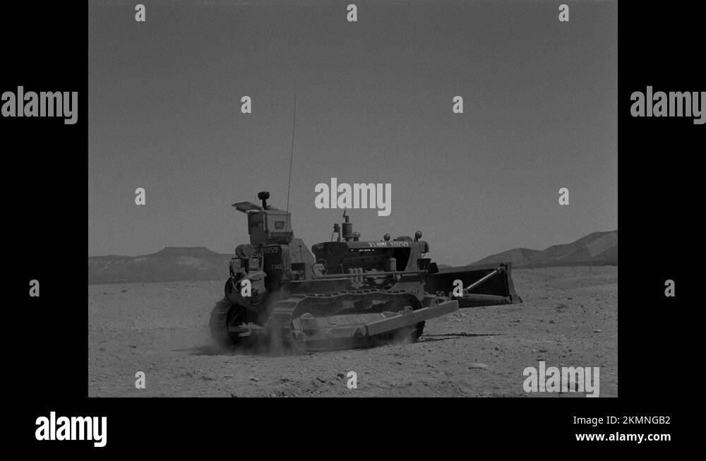 Us army bulldozer Stock Videos & Footage - HD and 4K Video Clips - Alamy