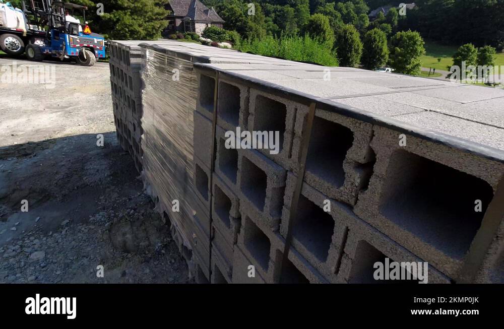 Walk around block Stock Videos & Footage - HD and 4K Video Clips - Alamy