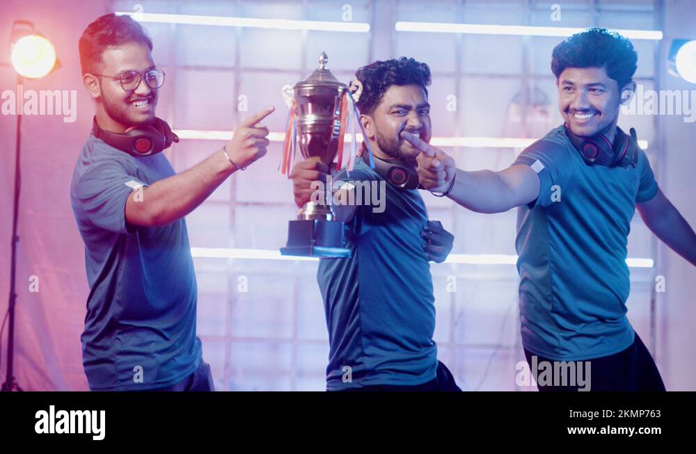 Winners stage Stock Videos & Footage - HD and 4K Video Clips - Alamy