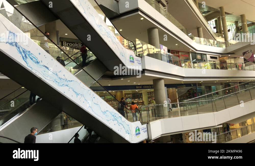 Millennium mall Stock Videos & Footage - HD and 4K Video Clips - Alamy